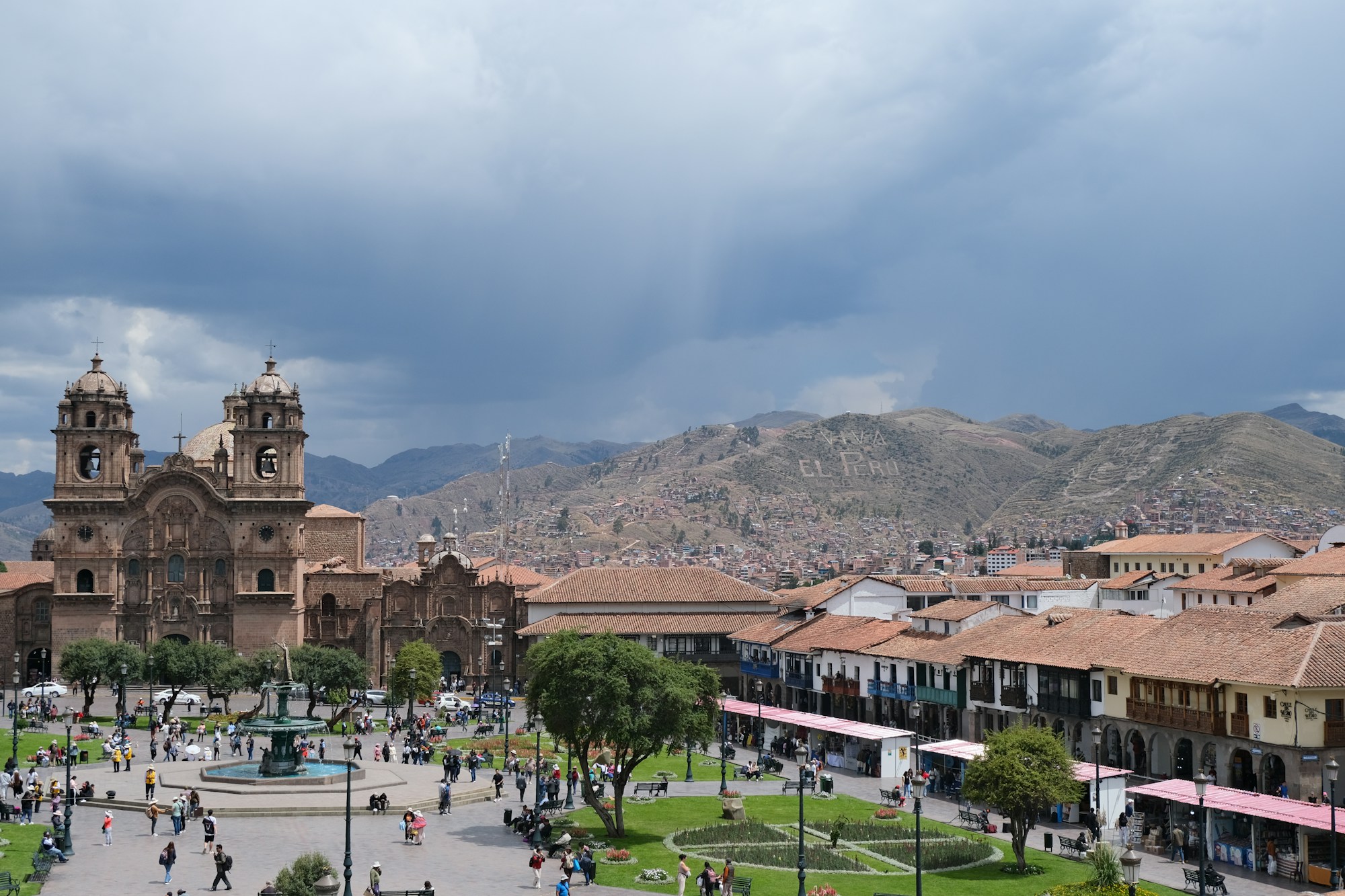 Machu Picchu 2026: Scenic Train vs Inca Trail — The - Pixidia